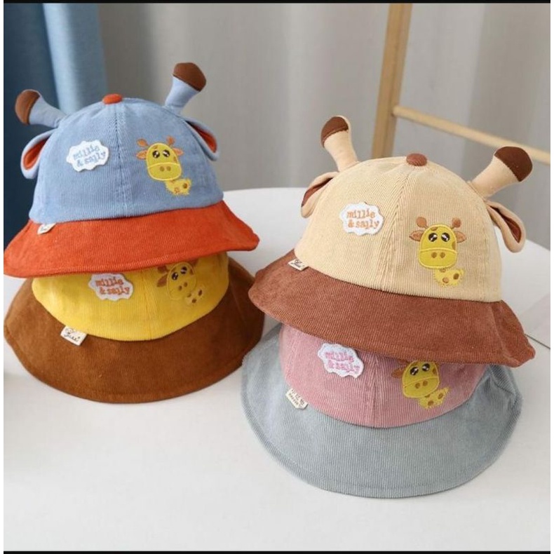 Sombreros de cubo para niños jirafa Millie y Sally imágenes de cuernos ... Sombreros de cubo para niños jirafa Millie y Sally imágenes de cuernos ...